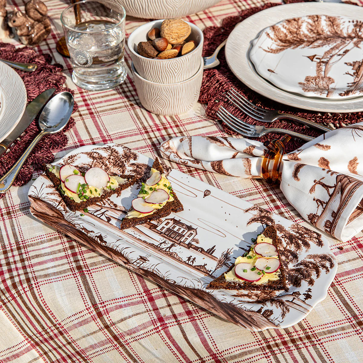 Juliska Country Estate 15" Hostess Tray - Harvest – AGAPANTHUS